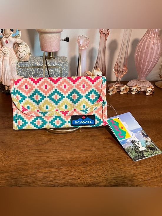 Kavu | Bags | Kavu Big Spender Wallet Southwestern Design | Poshmark